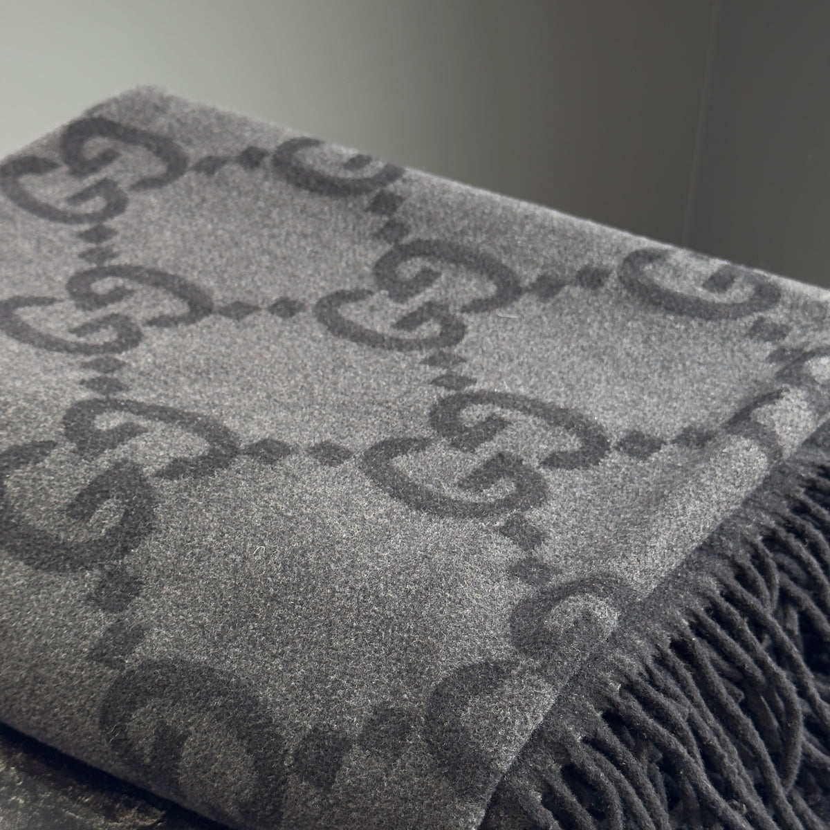 Gucci GG Throw Blanket | QUEEN MAY