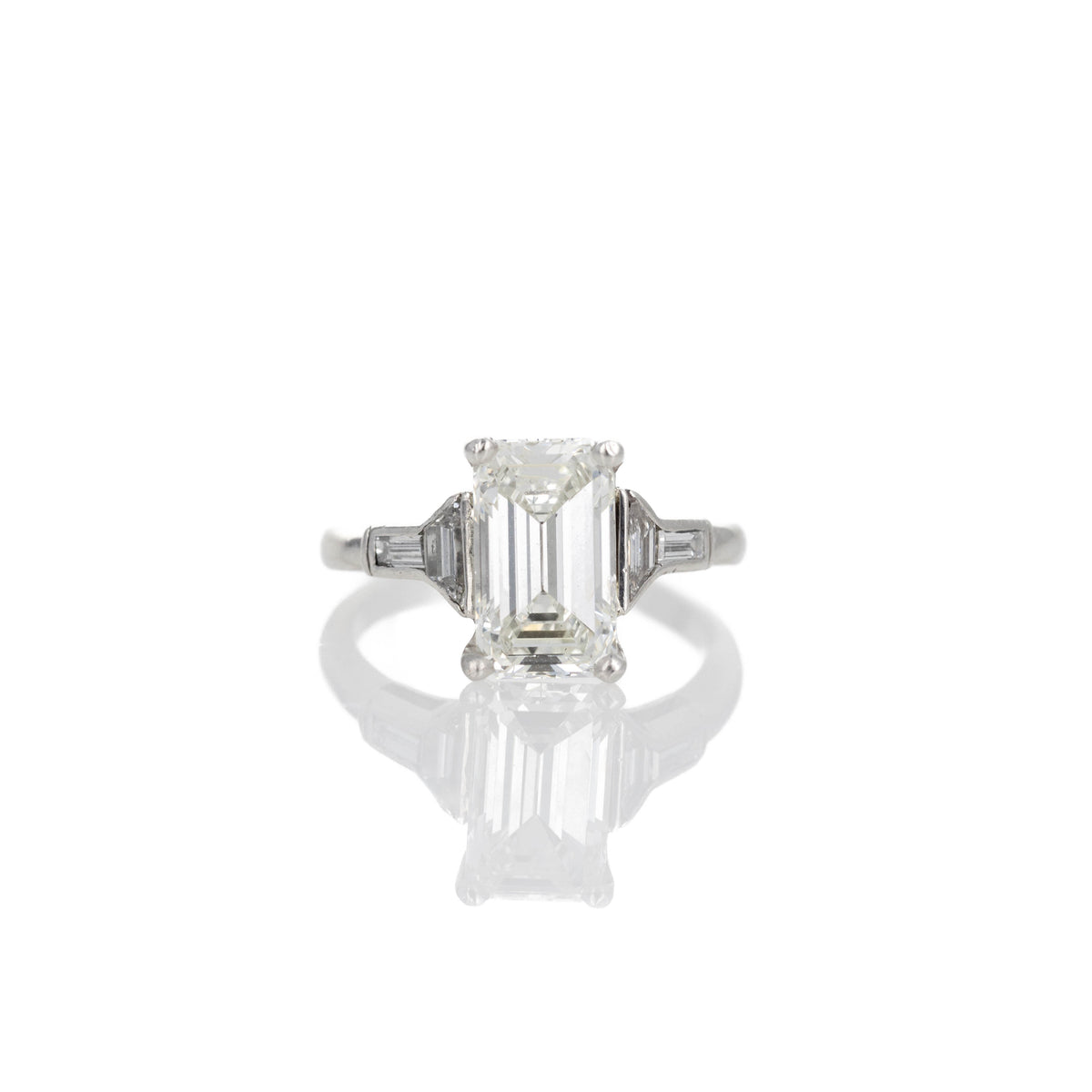 2.80 Carat Emerald Cut Diamond Engagement Ring | QUEEN MAY