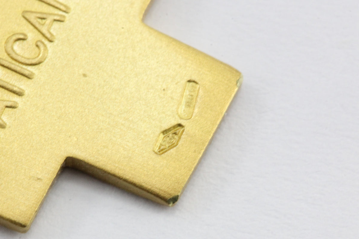 18K Gold Savelli Italy Vaticano / Vatican Cross Pendant in Box w/ Tag ...